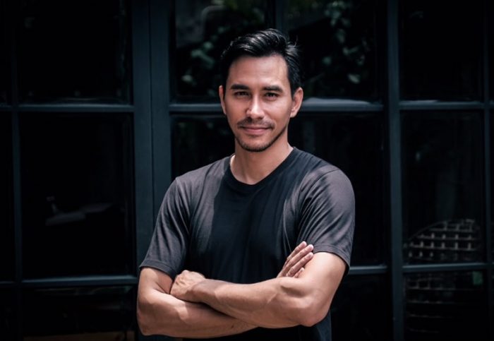 Profil Darius Sinathrya, Cuitan Terakhir Bikin Netizen Tak Percaya ...